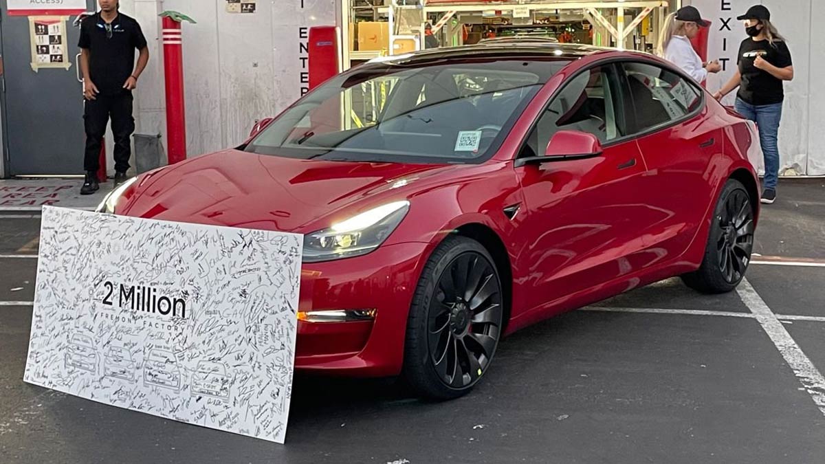 Tesla doubles production capacity despite "supply chain hell"