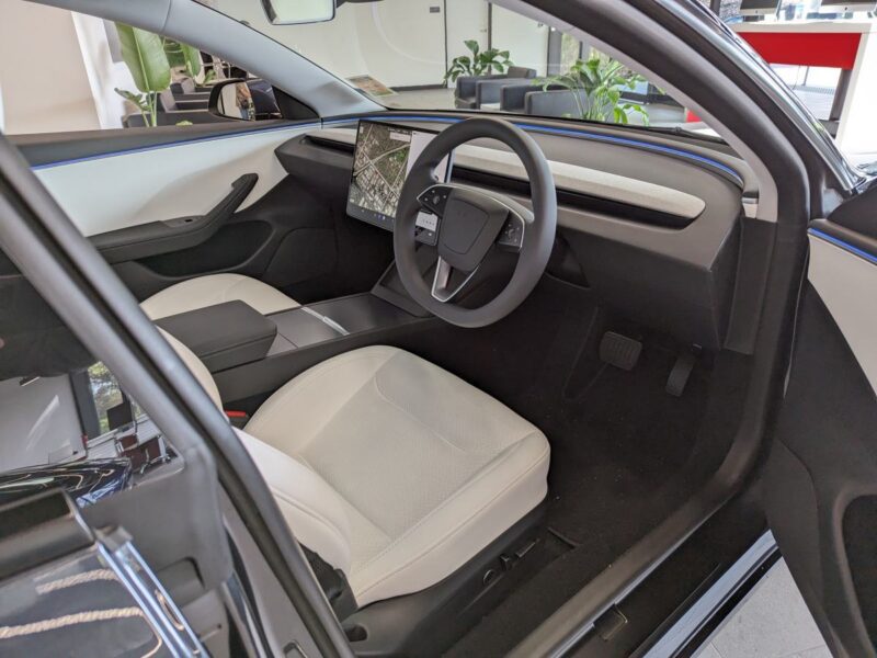 Tesla brings back indicator stalk on refreshed Model 3, retrofits available