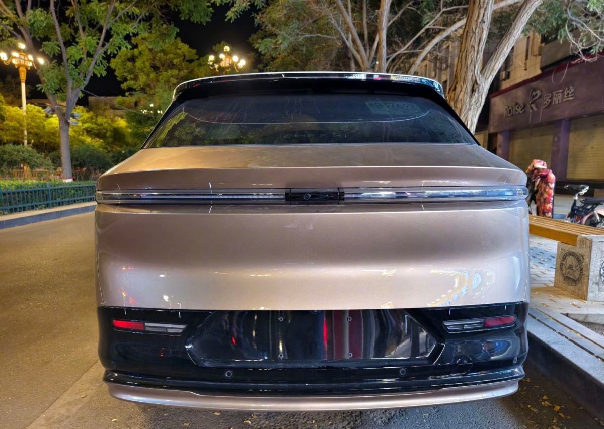 Zeekr's upcoming stylish electric SUV spotted for first time