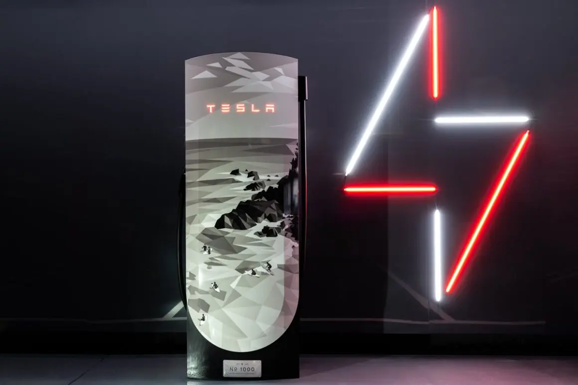 Tesla opens 1,000 supercharger in Australia, special design in Byron Bay